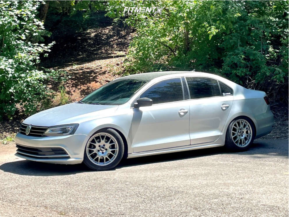 2016 Volkswagen Jetta SE with 17x8.5 BBS Ch-r and Sentury 225x45 on ...