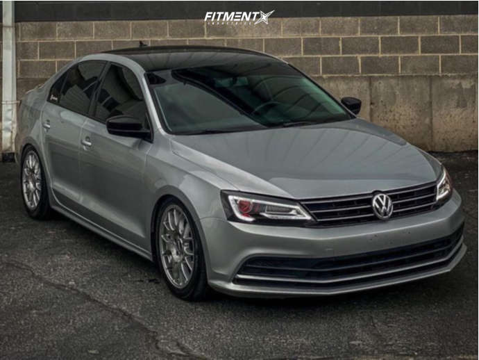 2016 Volkswagen Jetta SE with 17x8.5 BBS Ch-r and Sentury 225x45 on ...