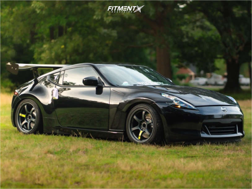 2011 Nissan 370Z Base with 18x9.5 Gram Lights 57dr and Vercelli 265x35 ...