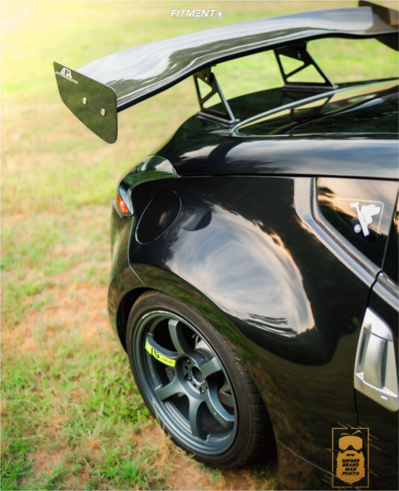 2011 Nissan 370Z Base with 18x9.5 Gram Lights 57dr and Vercelli 265x35 ...