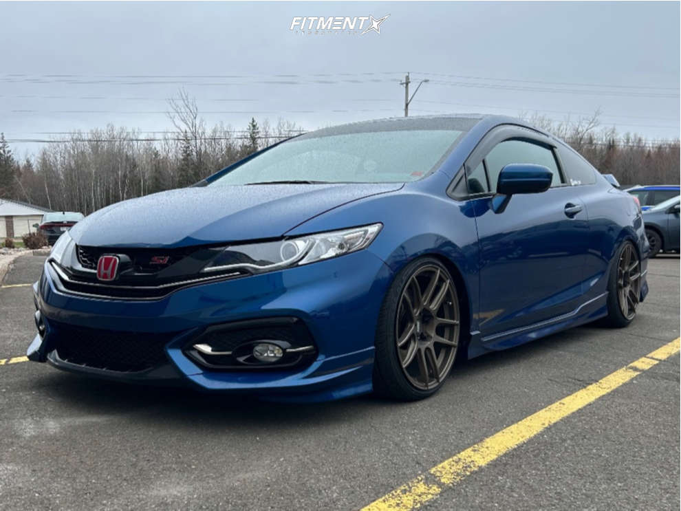2015 Honda Civic Si with 18x8.5 ESR Cs8 and Antares 215x35 on Coilovers ...