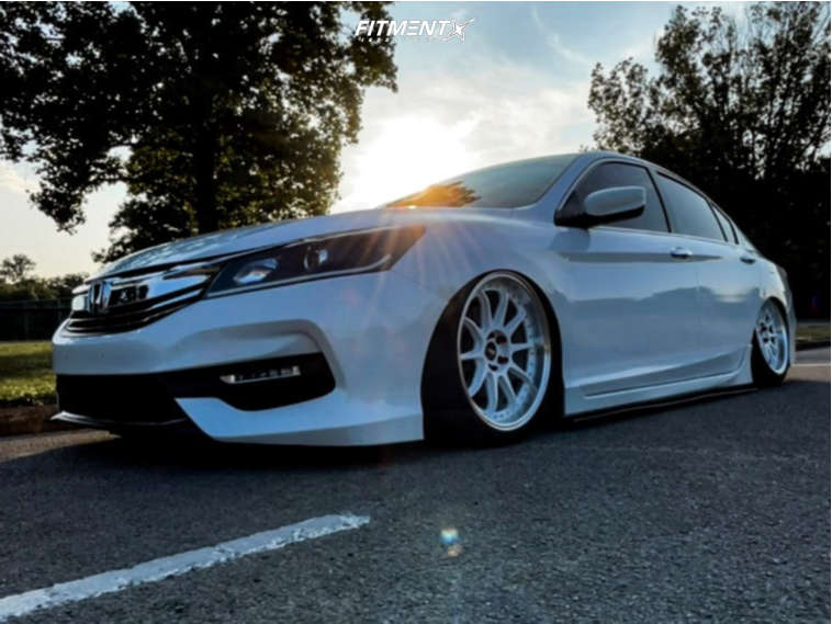 2017 Honda Accord Sport with 19x9.5 ESR Cs12 and Atlas 225x35 on Air ...