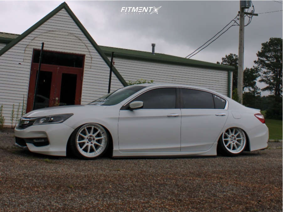 2017 Honda Accord Sport with 19x9.5 ESR Cs12 and Atlas 225x35 on Air ...