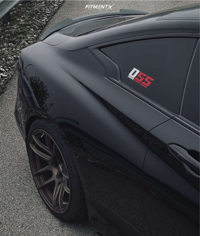 2017 INFINITI Q60 3.0 Red Sport 400 with 19x9.5 ESR Cs8 and Hankook ...