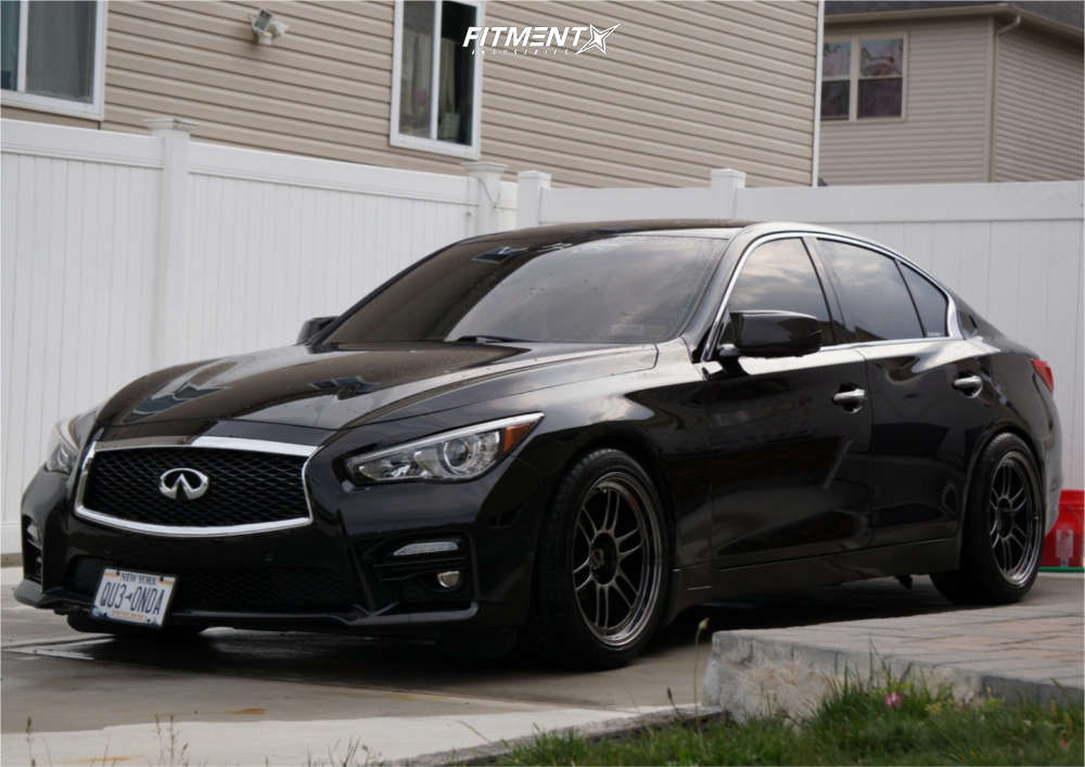 2015 INFINITI Q50 Sport with 18x9.5 Enkei Rpf1 and Vercelli 255x40 on ...