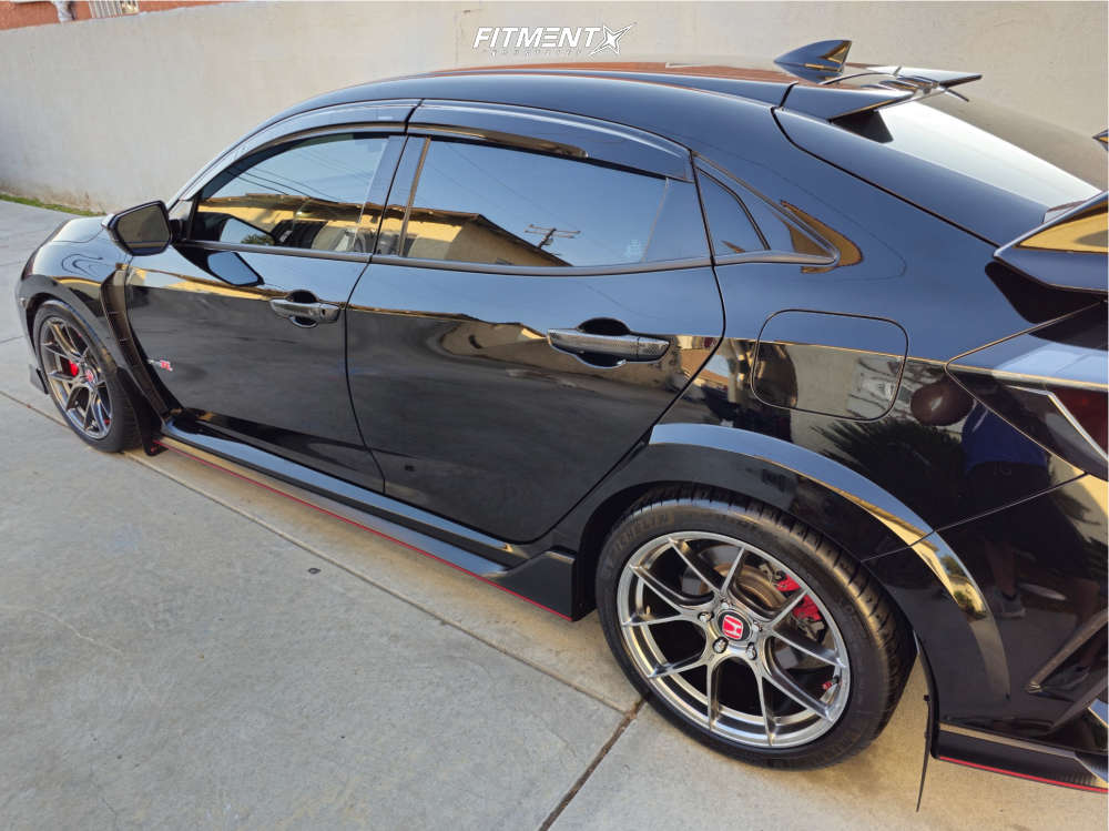 2019 Honda Civic Type R with 18x9.5 Aodhan Ah11 and Michelin 275x35 on ...