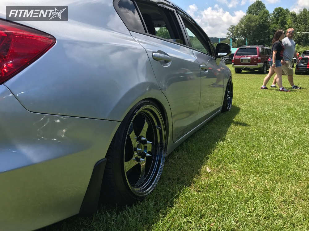 2012 Honda Civic Si with 17x9 JNC Jnc034 and Nankang 215x40 on ...