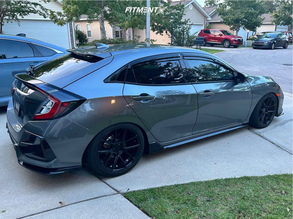 2021 Honda Civic Sport with 18x8.5 AVID1 SL02 and Delinte 225x35 on ...