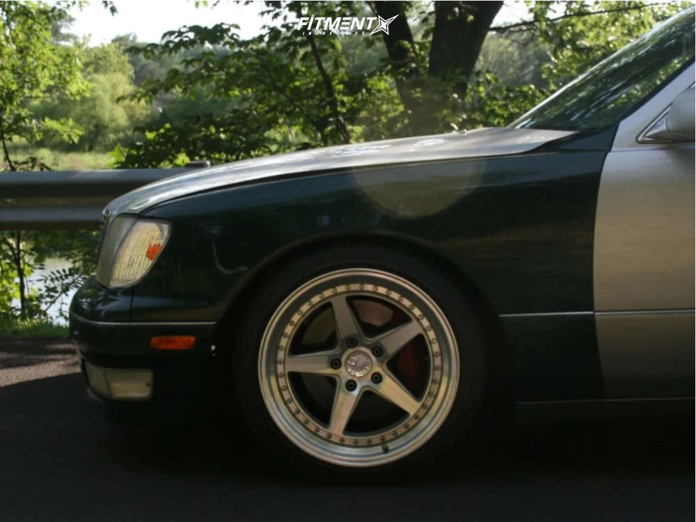 1998 Lexus LS400 Base with 18x9.5 Aodhan Ds05 and Continental 225x40 on ...