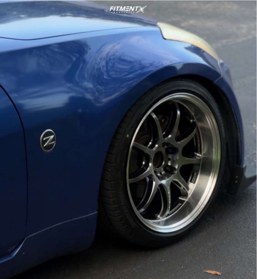 2005 Nissan 350Z Touring with 18x9.5 Work D9r and Bridgestone 255x35 on ...