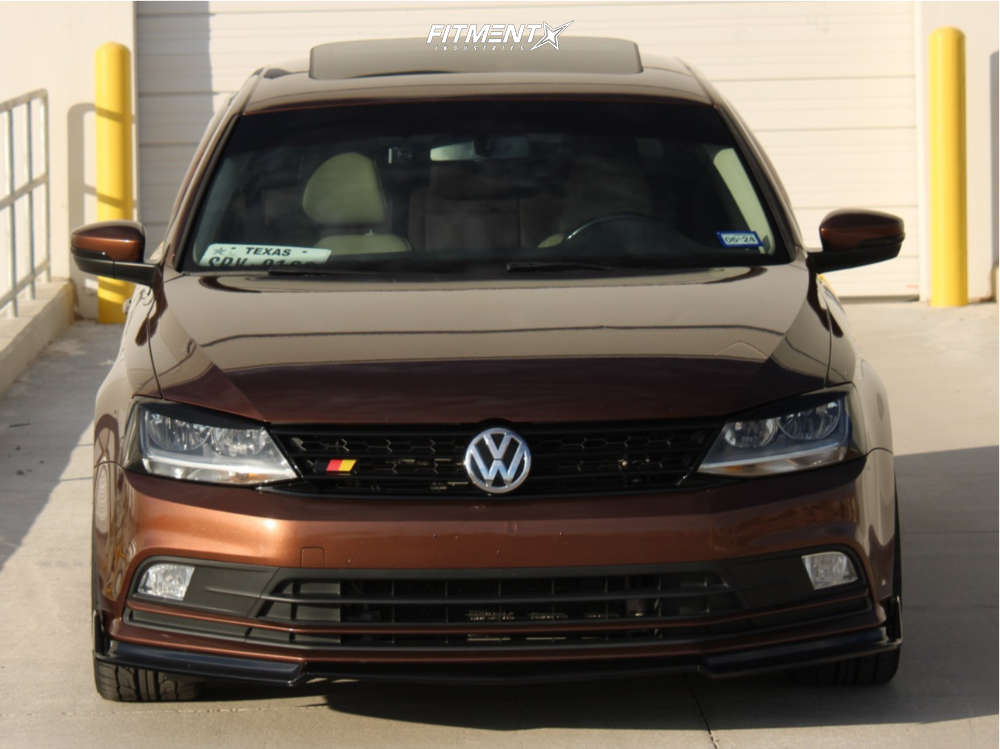 2017 Volkswagen Jetta SE with 18x8 Enkei Tsr-x and Nitto 235x40 on ...