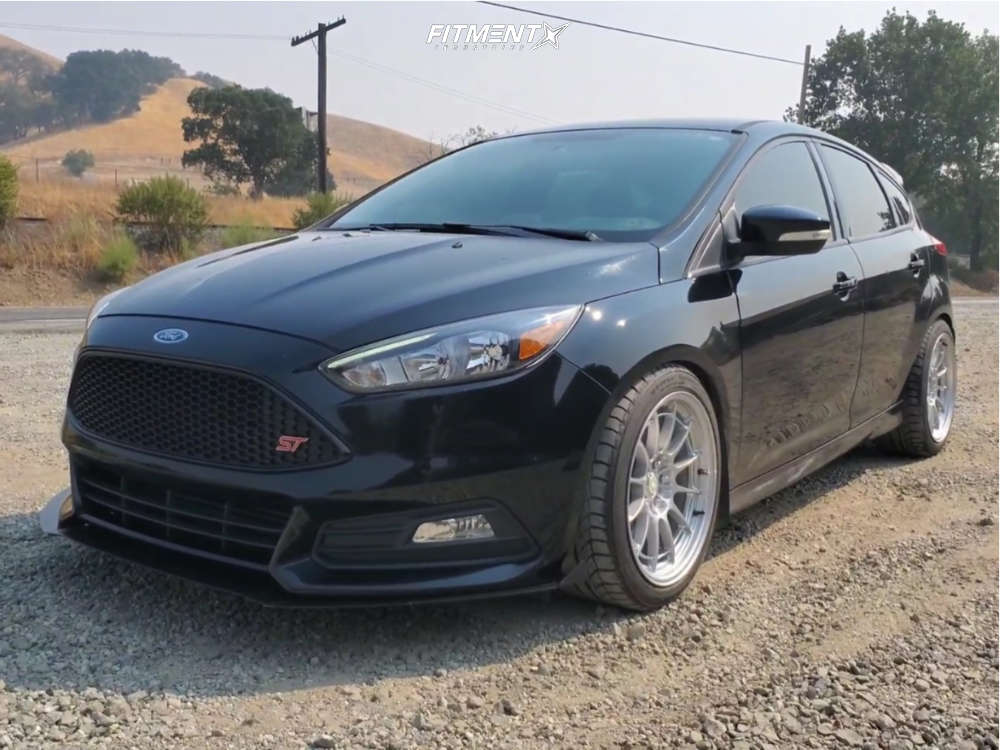 2016 Ford Focus ST with 18x9.5 Enkei Nt03m and BFGoodrich 245x40 on ...