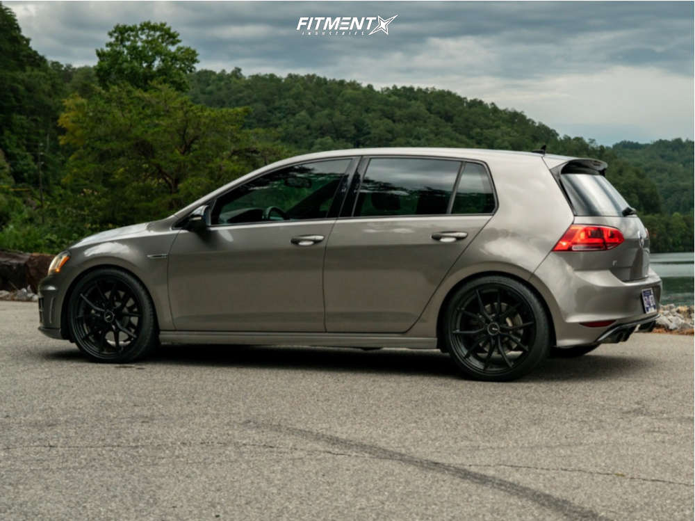 2016 Volkswagen Golf R Base with 19x8.5 Advanti Racing Hybris and ...