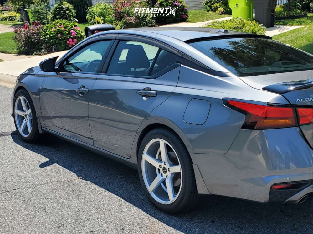 2020 Nissan Altima SR with 19x8.5 Vors Tr5 and Hankook 245x45 on Stock ...