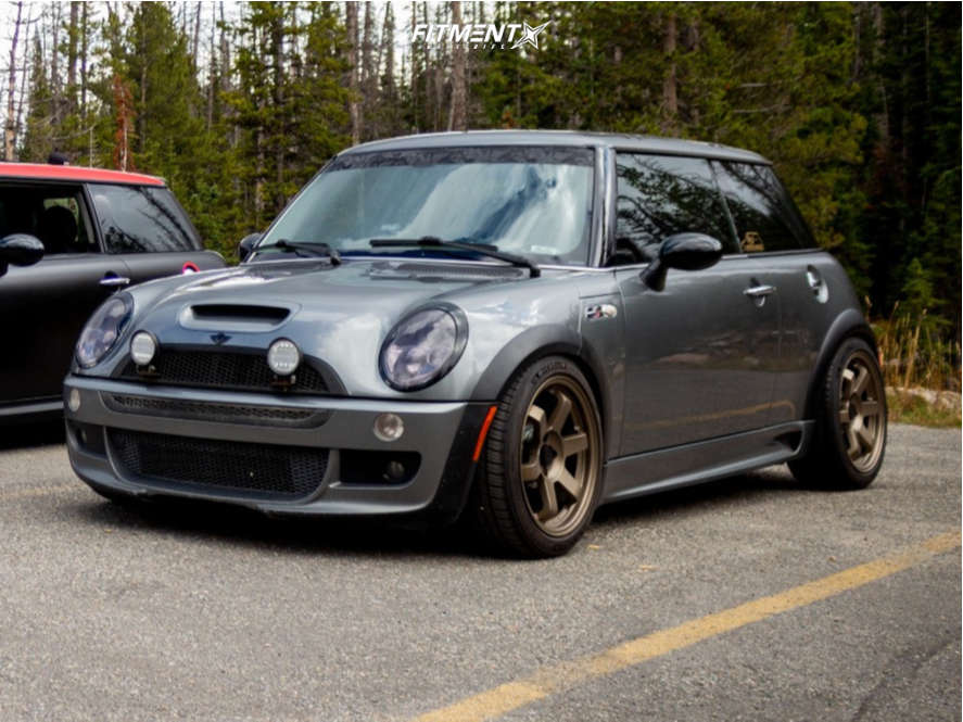 2004 Mini Cooper S with 17x8 AVID1 Av6 and Michelin 215x45 on Lowering ...