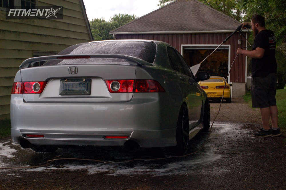 2004 Acura TSX Base with 18x9.5 Niche Verona and Sailun 215x35 on Coilovers | 274168 | Fitment ...