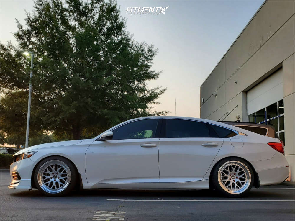 2018 Honda Accord Sport with 19x9.5 ESR Cs1 and Ohtsu 235x40 on ...