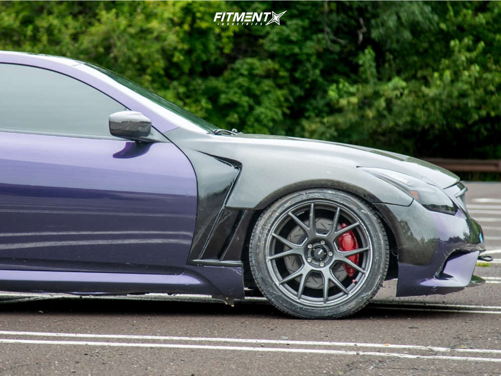 2013 INFINITI G37 X with 19x9.5 Konig Ampliform and Dunlop 255x40 on ...