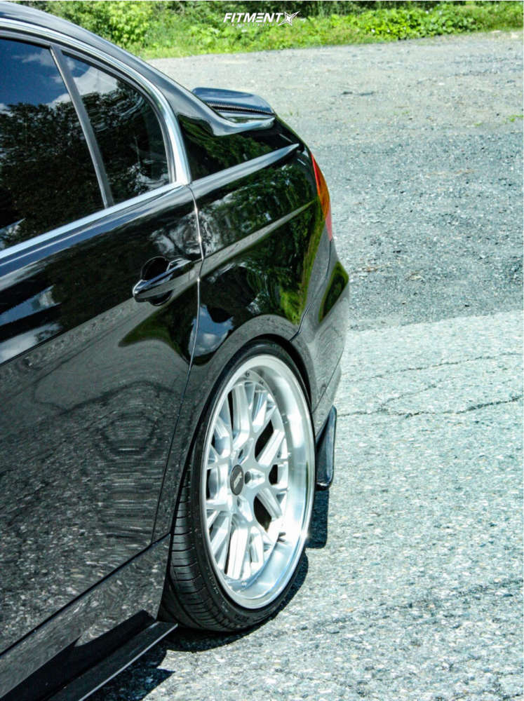 2009 BMW 335i XDrive Base with 19x8.5 ESR Cs11 and Zeta 225x35 on ...