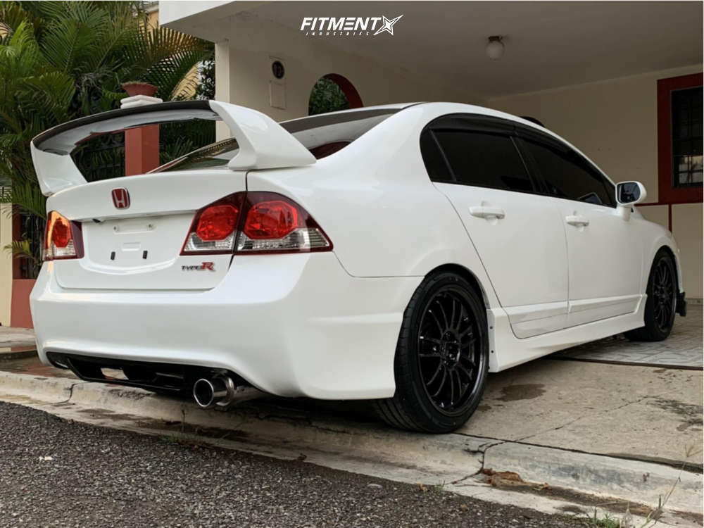 2009 Honda Civic LX-S with 18x8.5 Rota Svn-r and Windforce 225x40 on ...