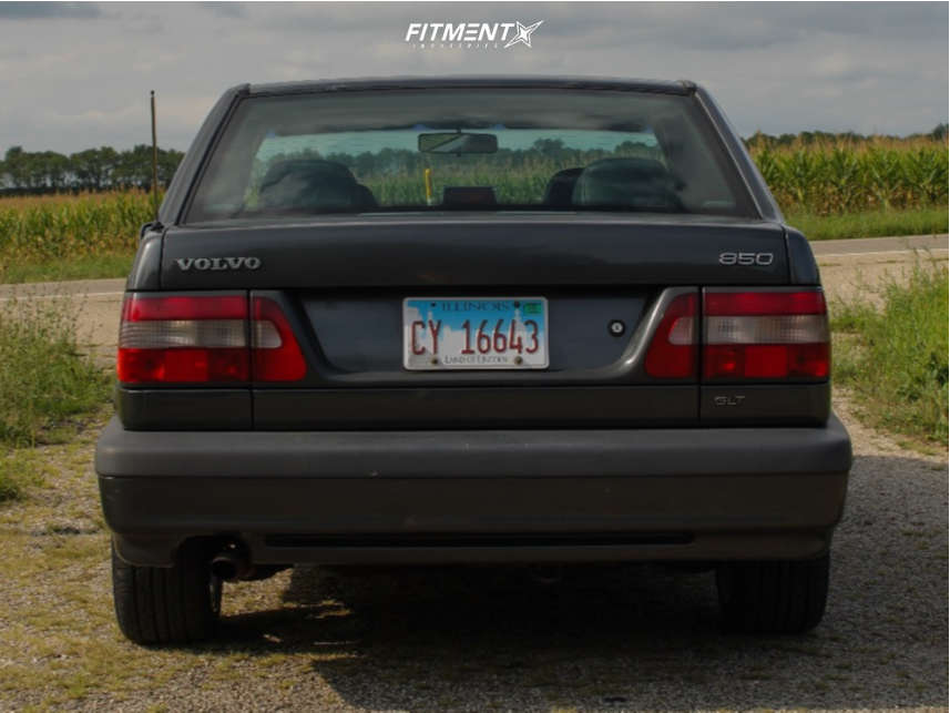 1996 Volvo 850 GLT with 17x8 Vors Sp1 and Hankook 225x45 on Lowering ...