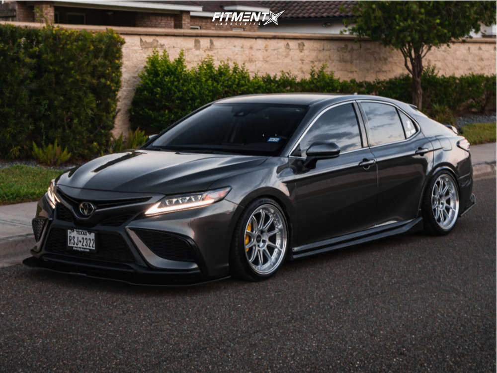 2021 Toyota Camry SE with 19x9.5 ESR Cs12 and Michelin 245x35 on ...