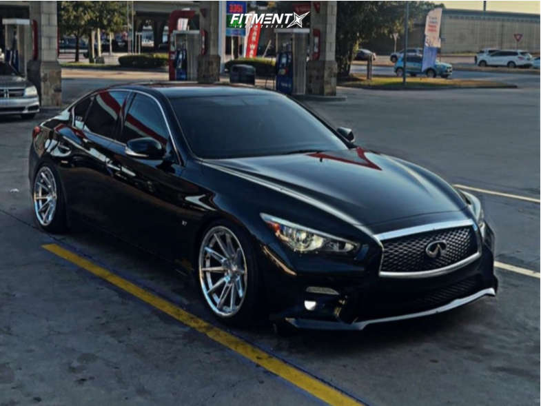 2014 INFINITI Q50 Sport with 19x10.5 Ferrada Cm2 and Dunlop 245x40 on ...
