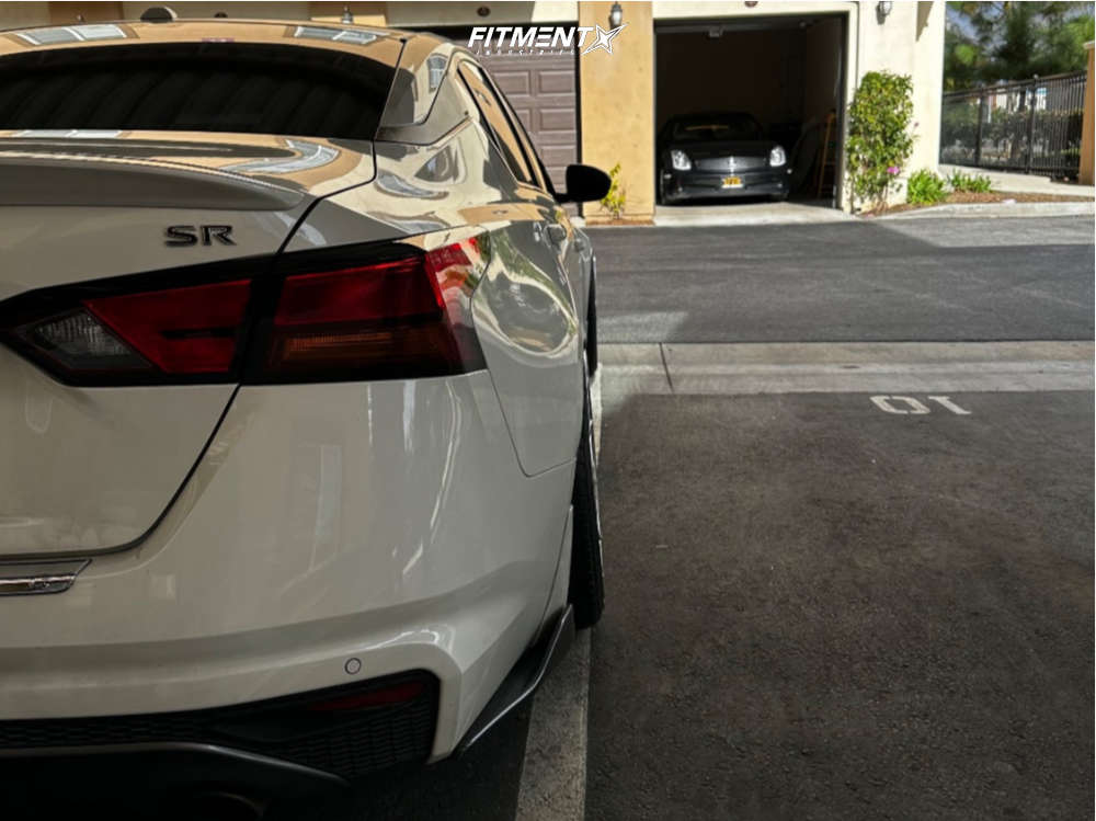 2020 Nissan Altima SR with 19x9.5 Ferrada Fr4 and Arroyo 235x35 on Air ...