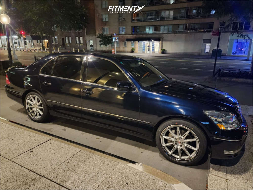 2004 Lexus LS430 Base with 19x8.5 Ferrada Cm2 and Vercelli 235x40 on ...