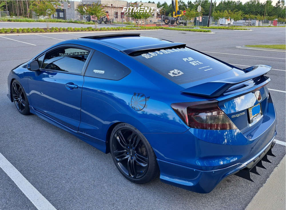 2013 Honda Civic Si with 18x8 RTX OE Replica Minato and Michelin 235x40 ...