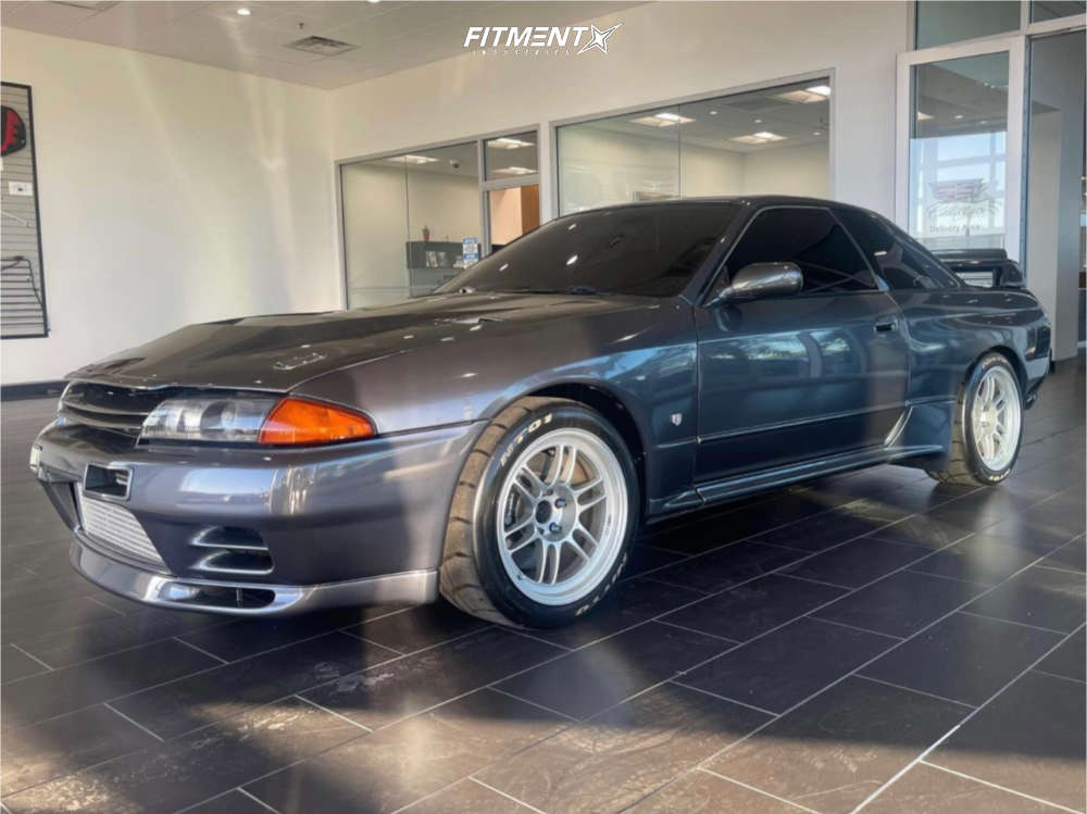 1990 Nissan GTR Base with 17x10 Enkei Rpf1 and Nitto 255x40 on ...