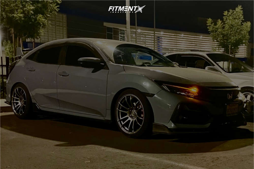 2017 Honda Civic Sport with 18x9.5 F1R F107 and Kumho 235x40 on ...