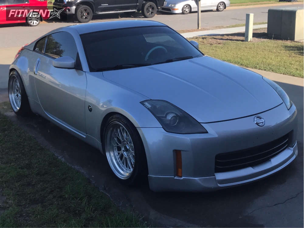 2006 Nissan 350Z Base with 18x10 XXR 521 and Nexen 275x35 on Lowering ...