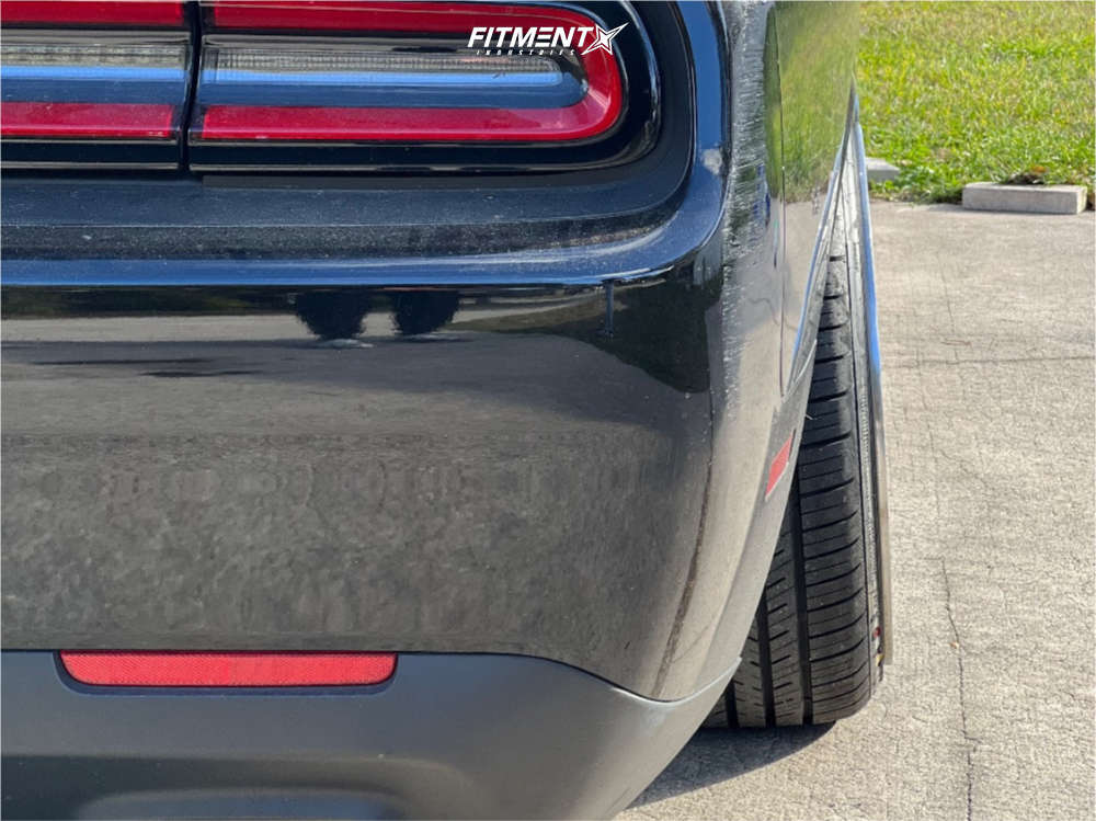 2020 Dodge Challenger SXT with 19x9.5 GMR Ms-5 and Firestone 255x50 on ...