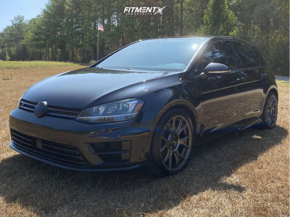 2017 Volkswagen Golf R Base with 18x8.5 Konig Ampliform and Michelin ...