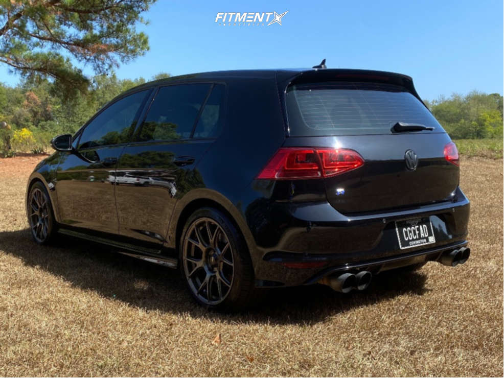 2017 Volkswagen Golf R Base with 18x8.5 Konig Ampliform and Michelin ...