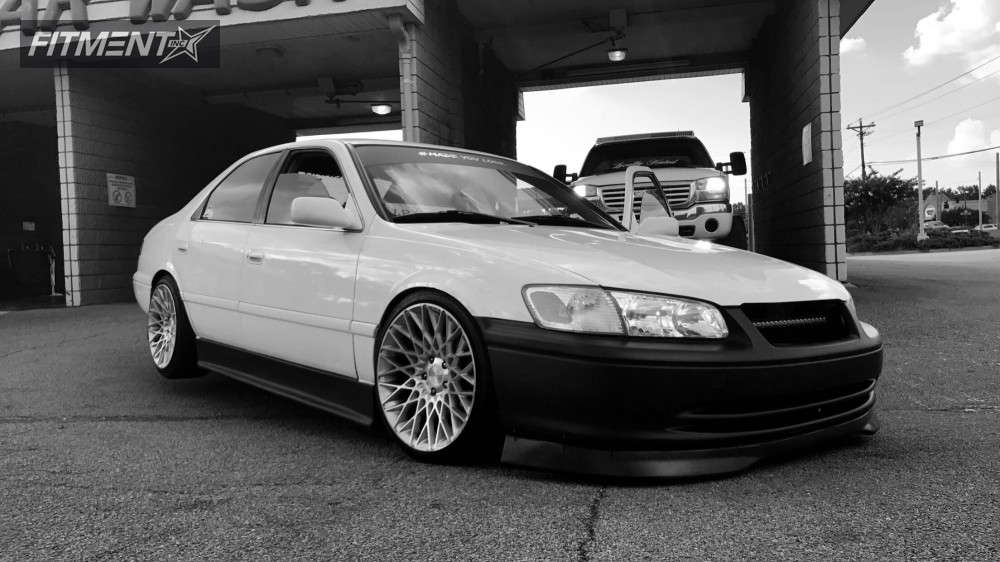 2001 Toyota Camry CE with 18x9.5 Niche Citrine and Nankang 225x40 on ...