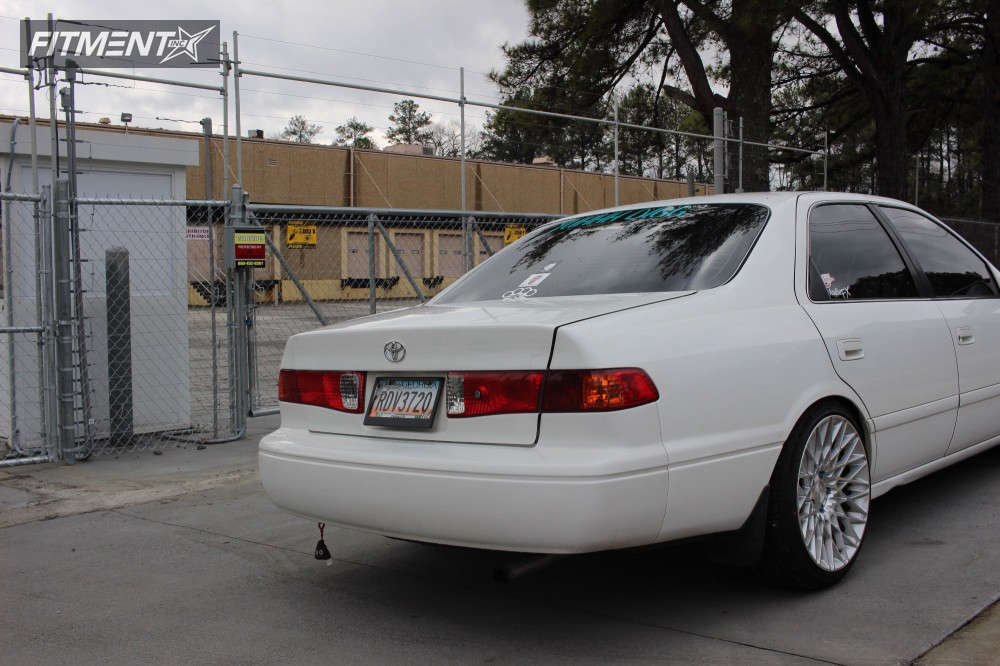 2001 Toyota Camry CE with 18x9.5 Niche Citrine and Nankang 225x40 on ...