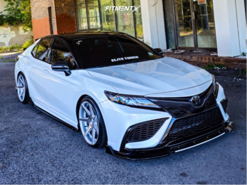 2023 Toyota Camry XSE with 19x9.5 Rohana Rc7 and Lexani 235x35 on ...