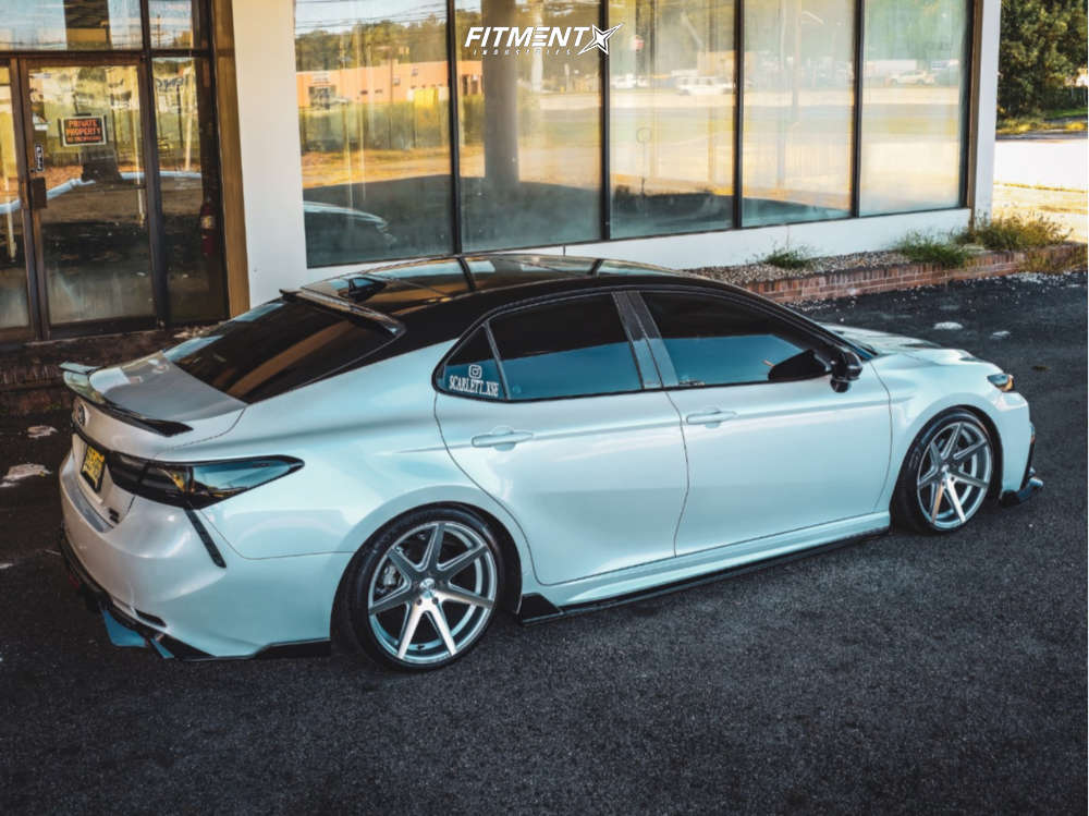 2023 Toyota Camry XSE with 19x9.5 Rohana Rc7 and Lexani 235x35 on ...
