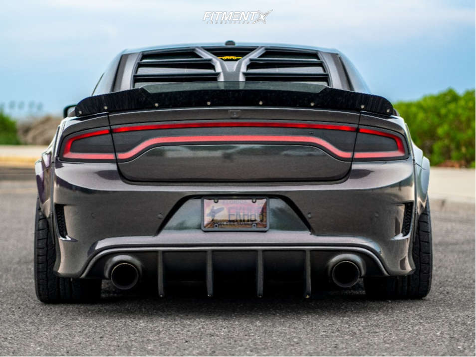 2016 Dodge Charger SRT Hellcat with 20x11 Forgelite FL7-M and Nitto ...