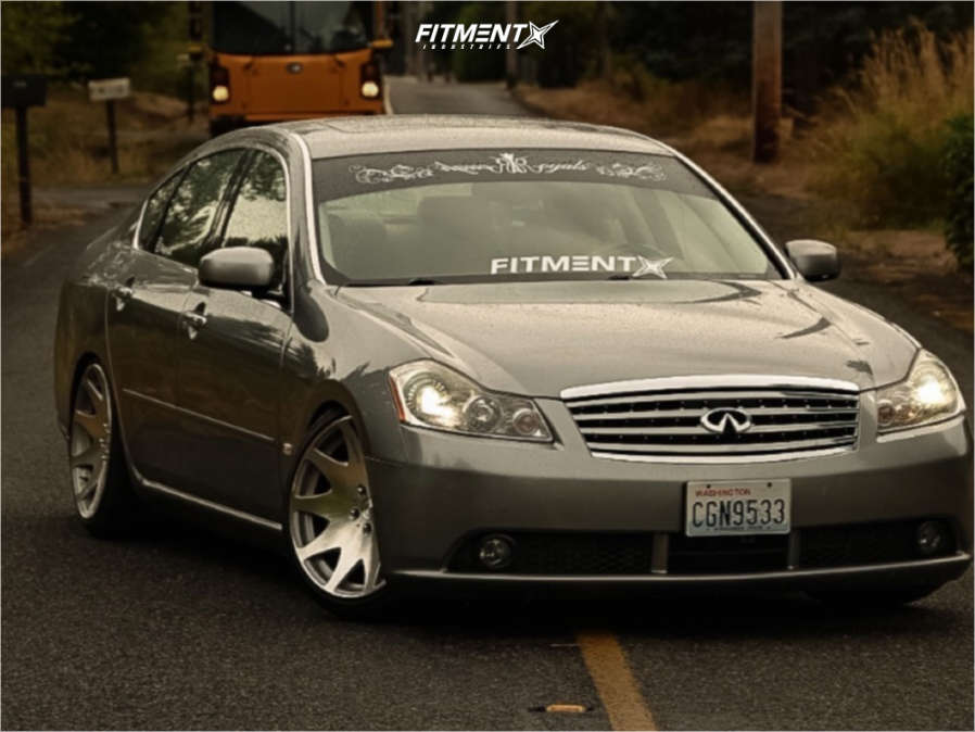2006 INFINITI M35 Base with 19x9.5 MRR Hr3 and Lexani 225x35 on ...