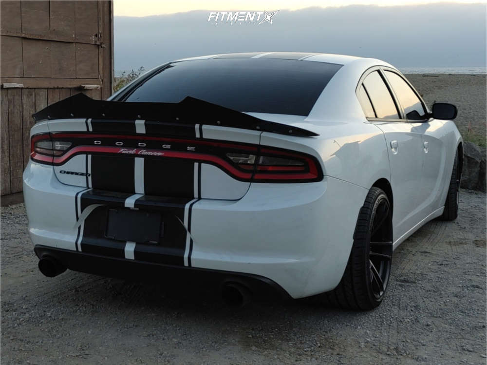 2017 Dodge Charger SE with 20x9 Voxx Replicas Hellcat Widebody 2 and ...
