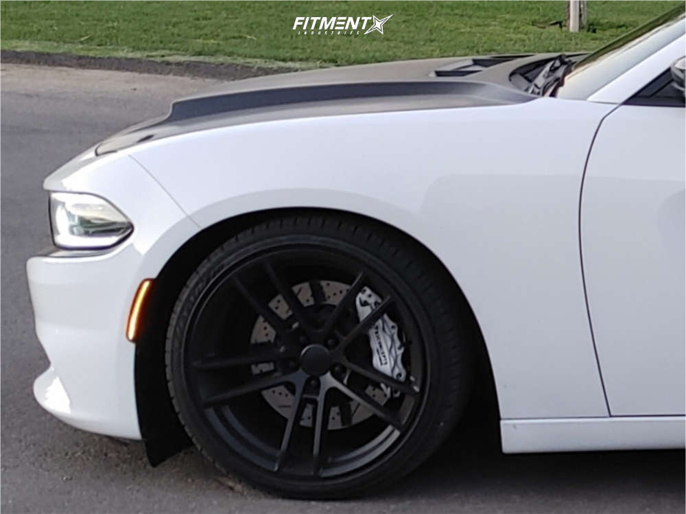 2017 Dodge Charger SE with 20x9 Voxx Replicas Hellcat Widebody 2 and Lexani 255x35 on Lowering ...