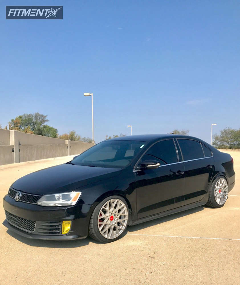 2014 Volkswagen Jetta SE with 18x9.5 Rotiform Blq and Sumitomo 225x40 ...