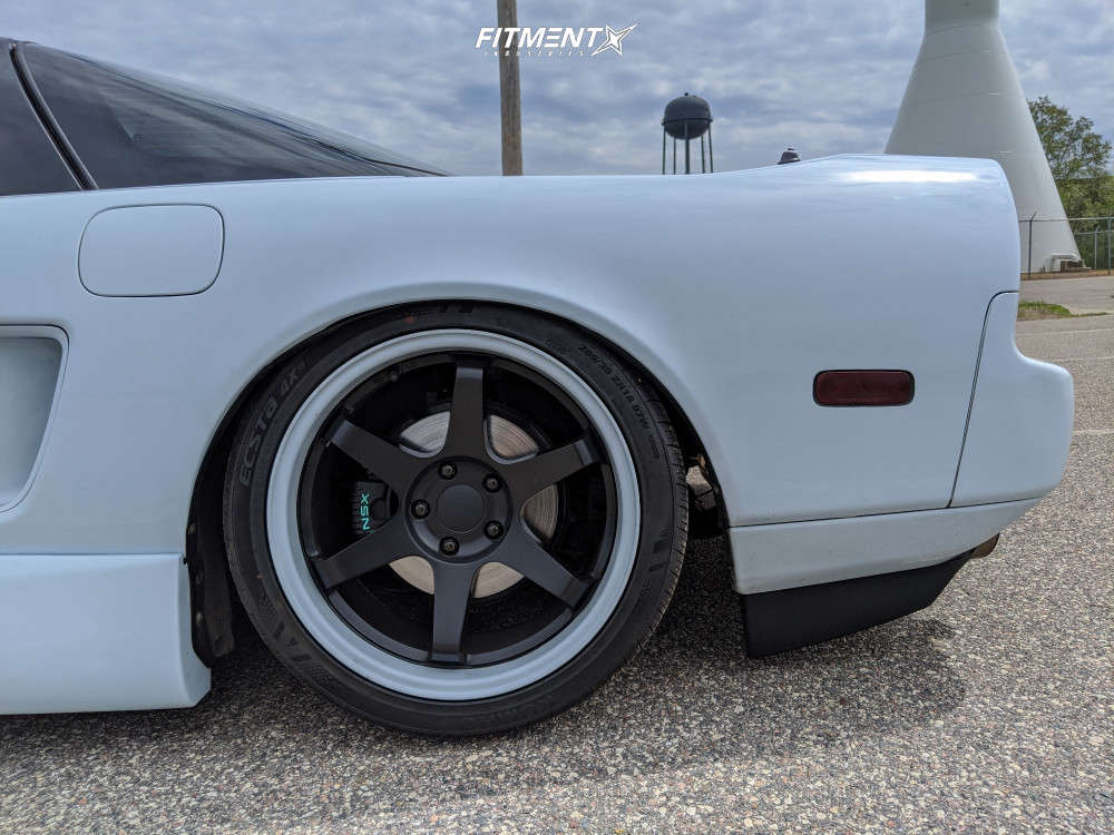 1994 Acura NSX Base with 18x8.5 Varrstoen Es2 and Nankang 215x40 on ...