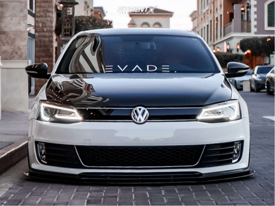 2014 Volkswagen Jetta GLI with 18x8.5 Work Emotion Cr 3p and Vercelli ...