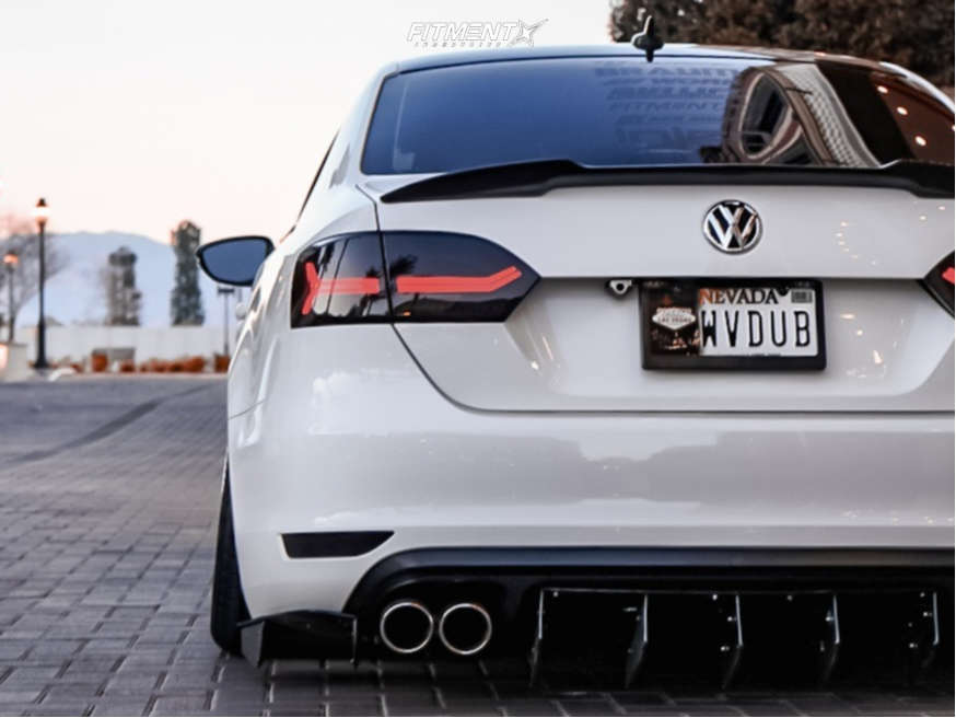 2014 Volkswagen Jetta GLI with 18x8.5 Work Emotion Cr 3p and Vercelli ...