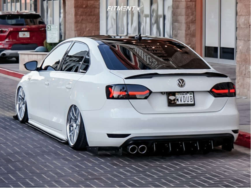 2014 Volkswagen Jetta GLI with 18x8.5 Work Emotion Cr 3p and Vercelli ...