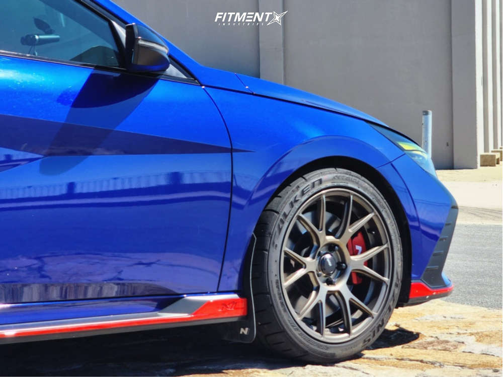 2022 Hyundai Elantra N Base with 19x8.5 Konig Ampliform and Falken 245x40 on Stock Suspension ...